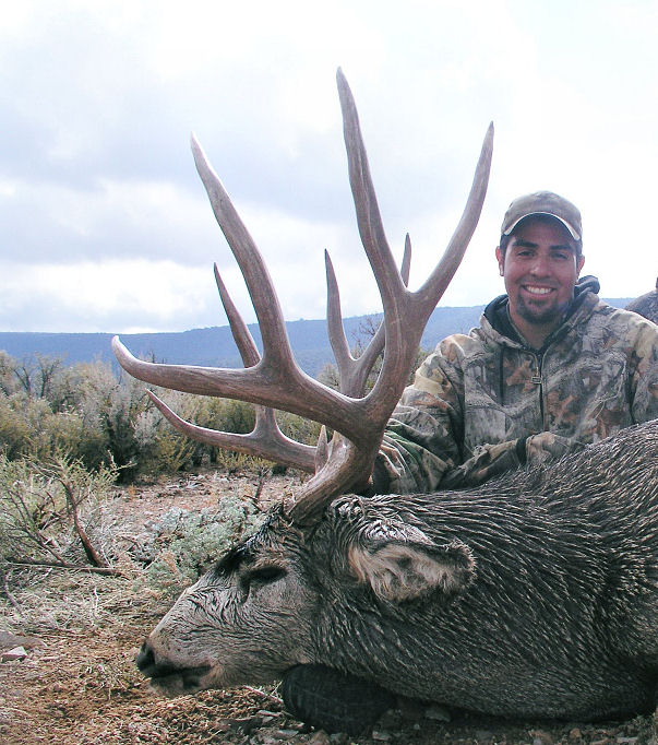 Arizona Strip Guides Team | Arizona Strip Mule Deer Outfitters